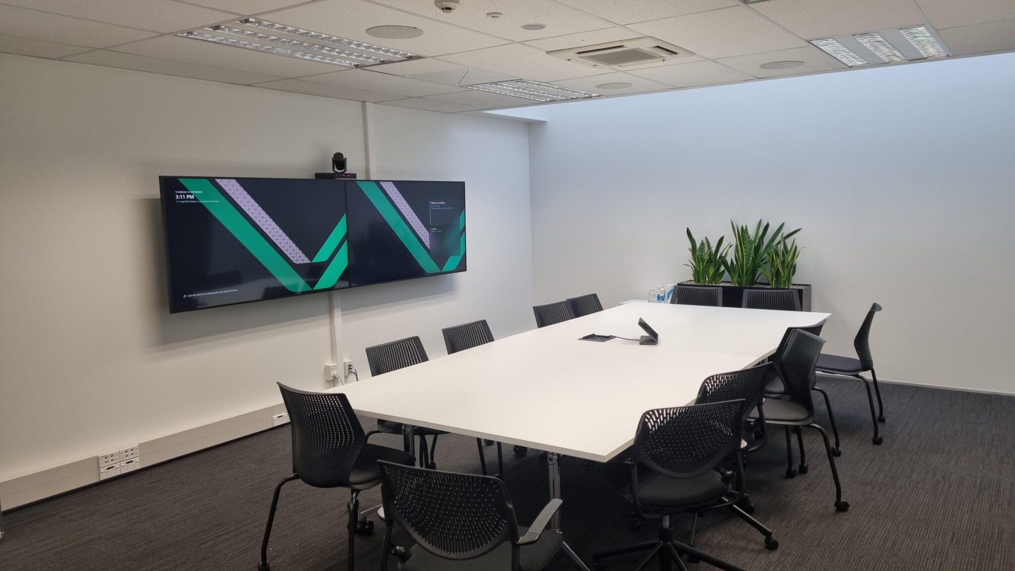 The Importance of Meeting Room Acoustics in Modern Office Design - TenFour