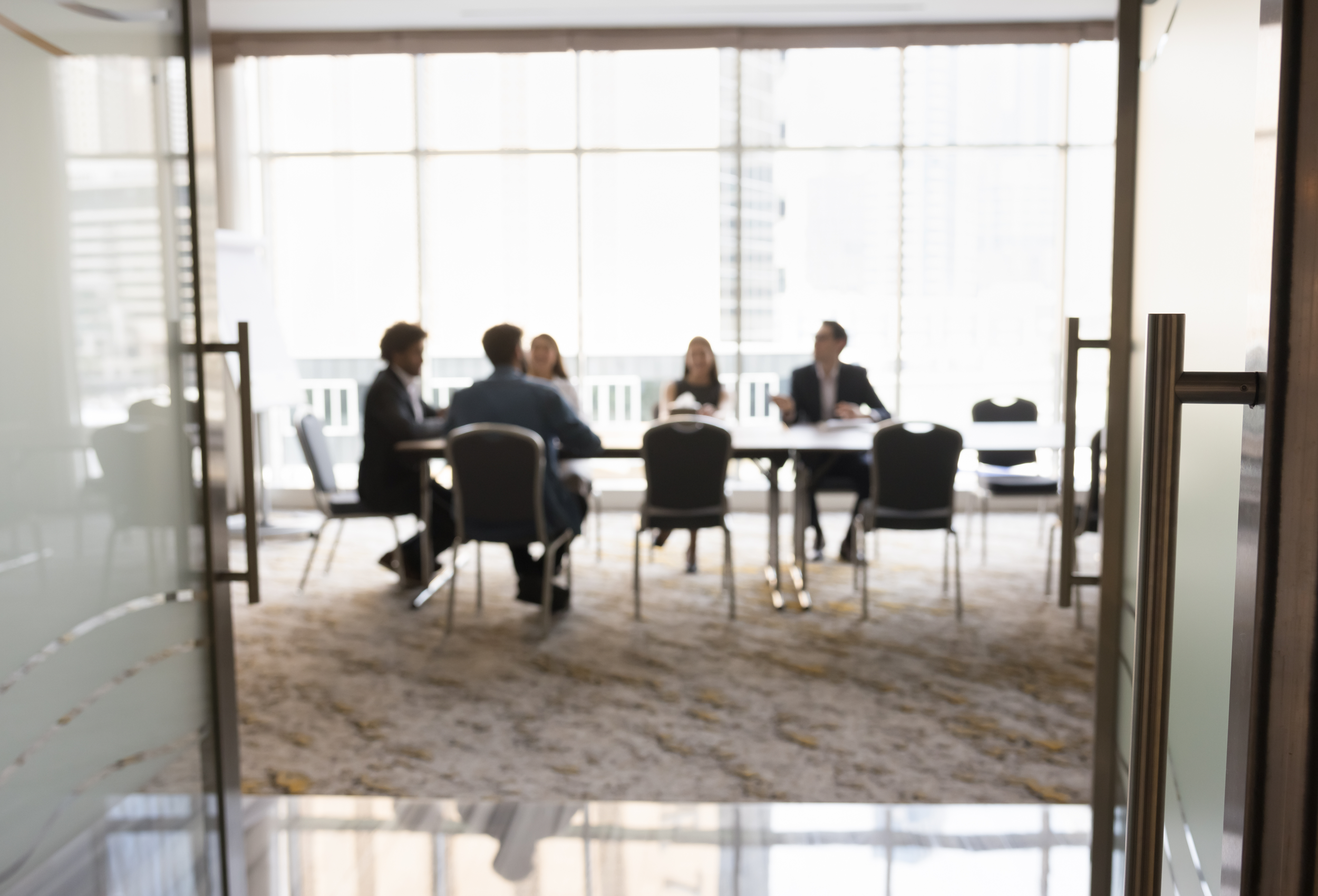 What CIOs Need to Know About Meeting Room Tech in 2026 - TenFour